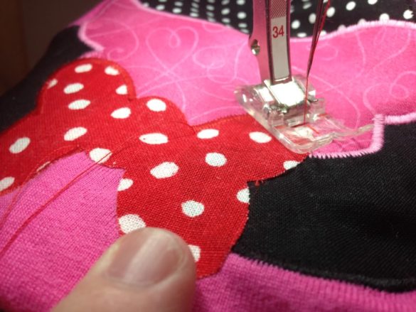 Minnie Mouse Cupcake Applique | The TipToe Fairy