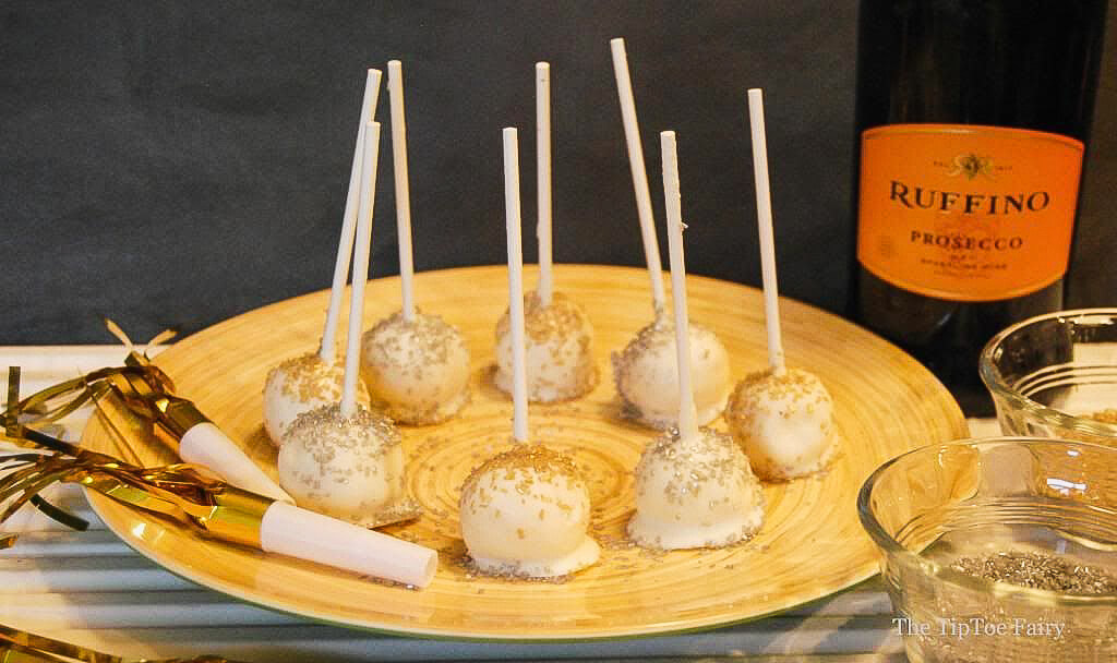 Champagne Cake Pops | The TipToe Fairy