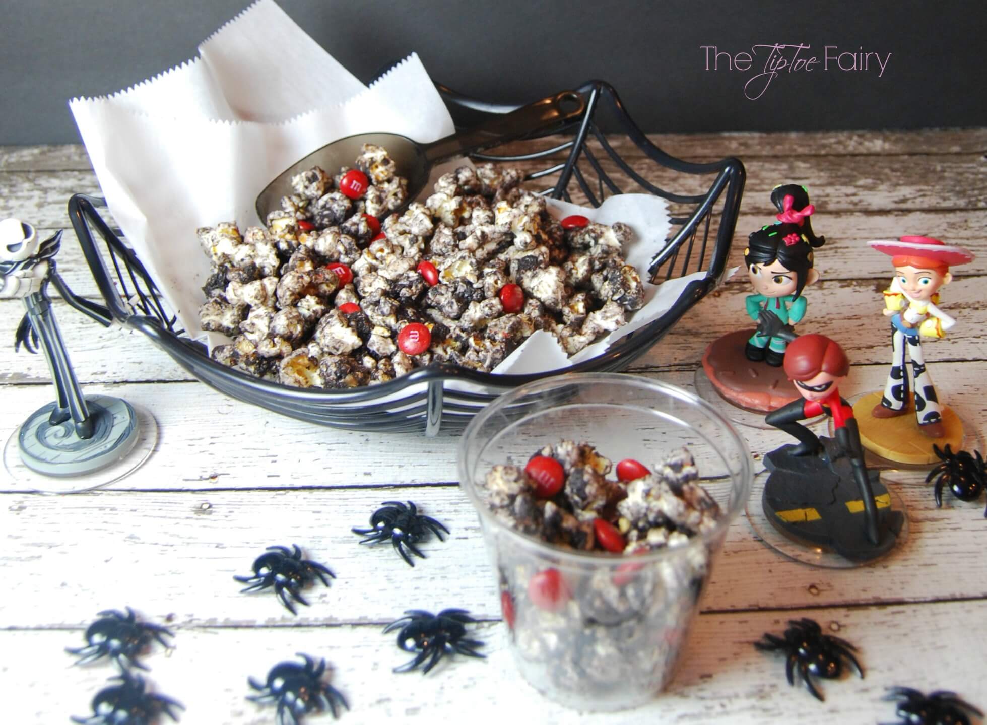 Black Widow Popcorn Treat & Disney Infinity Games | The TipToe Fairy