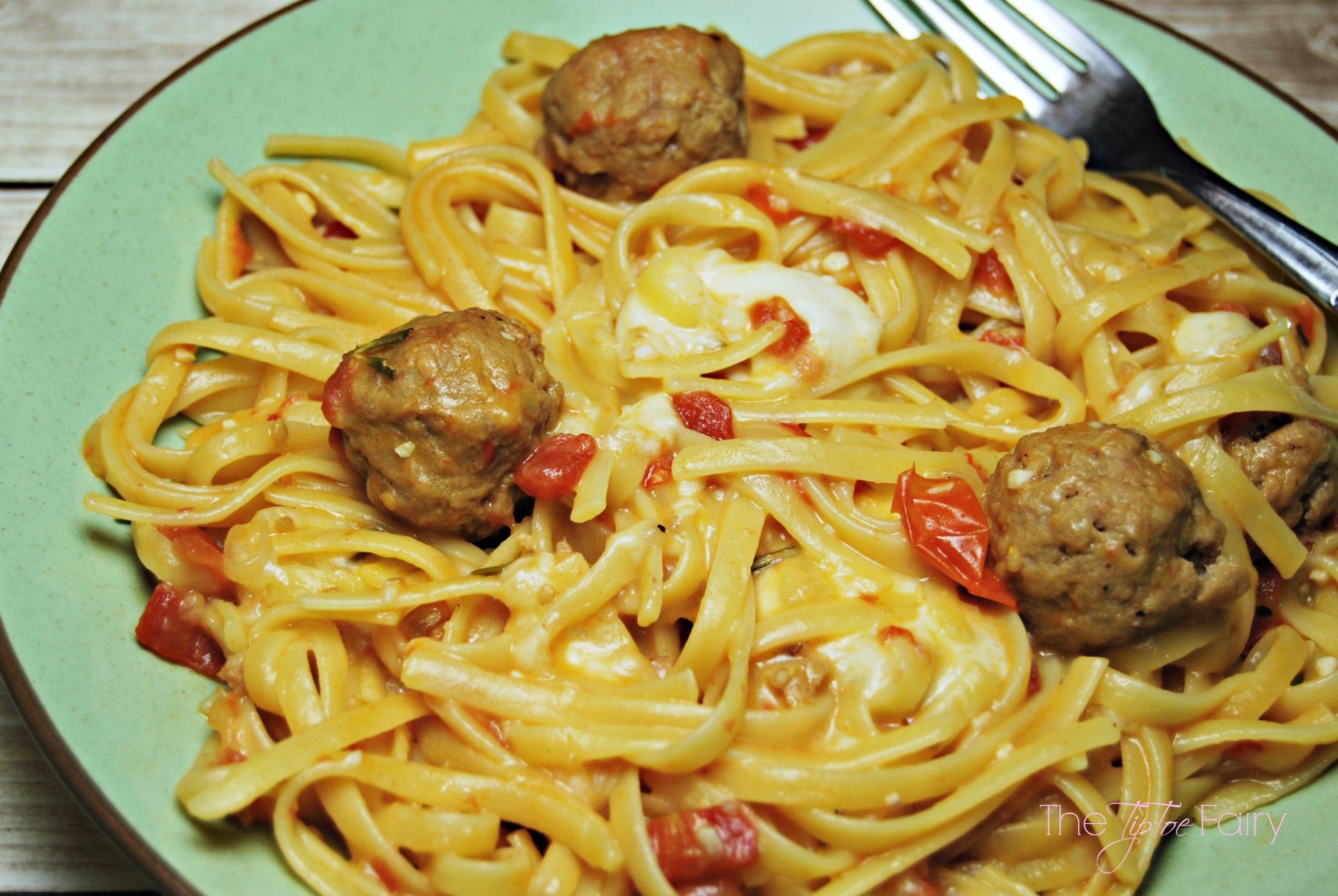 Tomato Rosemary Linguine with Meatballs & Mozzarella | The TipToe Fairy