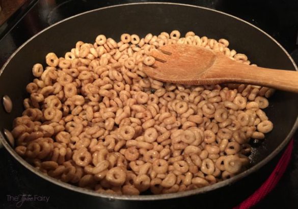 Hot Buttered Cheerios | The TipToe Fairy