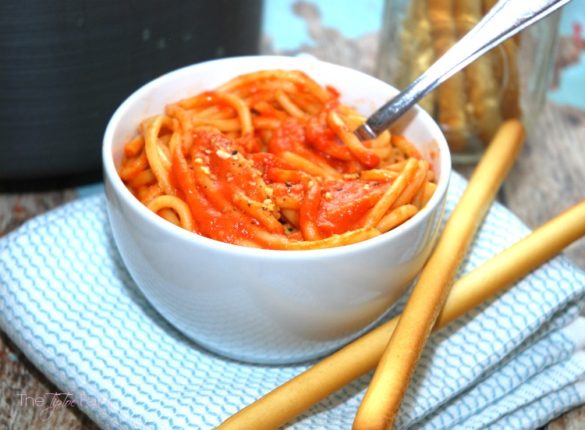 Bucatini with Roasted Garlic Tomato Sauce | The TipToe Fairy
