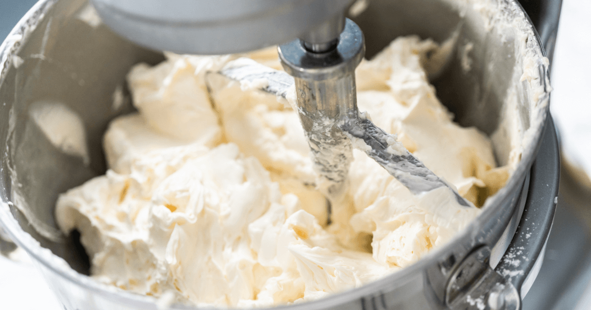 Super Simple Vanilla Buttercream Frosting | The TipToe Fairy
