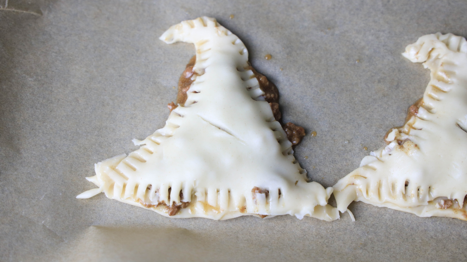 How to make Halloween Witch Hat Savory Meat Pies | The TipToe Fairy