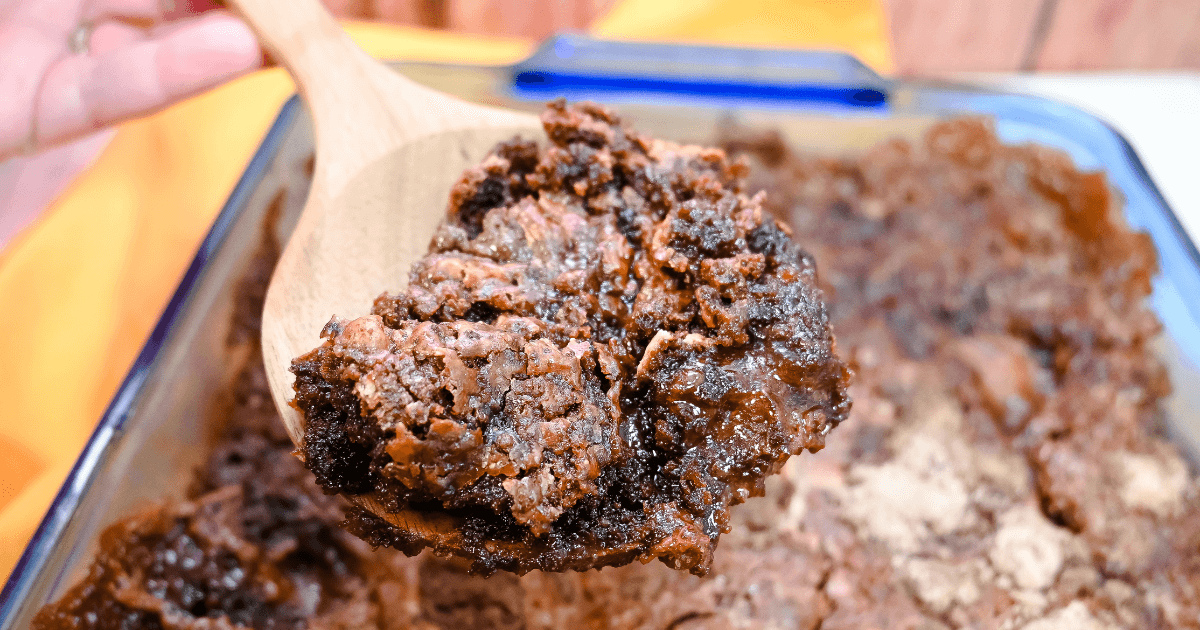 How to make a Leftover Halloween Candy Bar Dump Cake | The TipToe Fairy