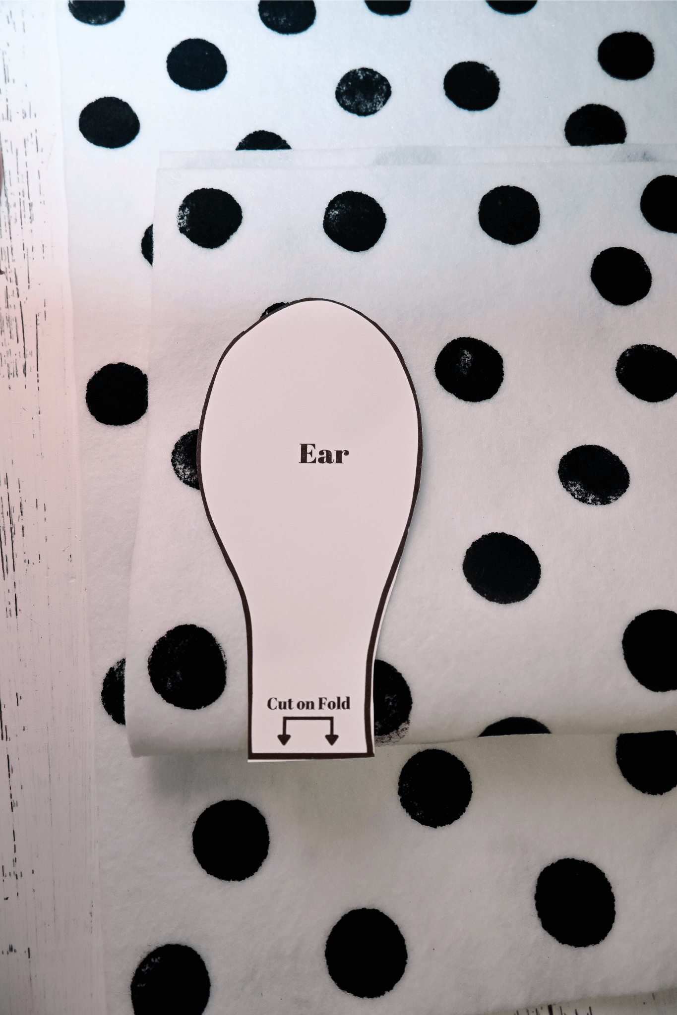 How to make a No Sew 101 Dalmatian Street inspired Halloween DIY Dalmatian Costume | The TipToe ...