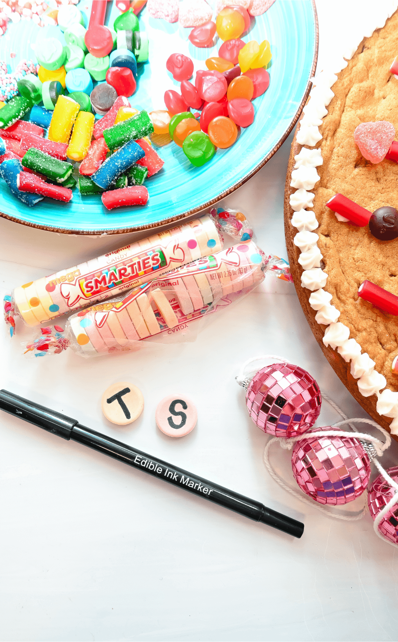 Let's Make a Taylor Swiftie Friendship Bracelet Cookie Cake | The ...