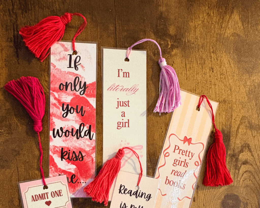 FREE Printable Valentine Bookmarks Idea for Kids | The TipToe Fairy